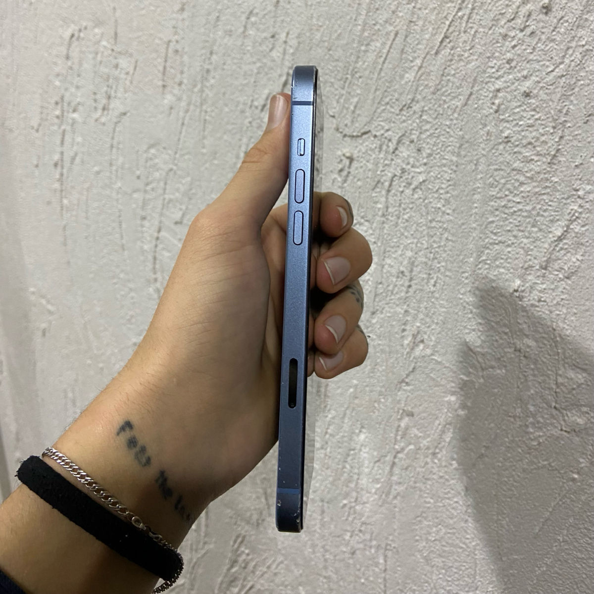 iPhone 14 Plus urgent