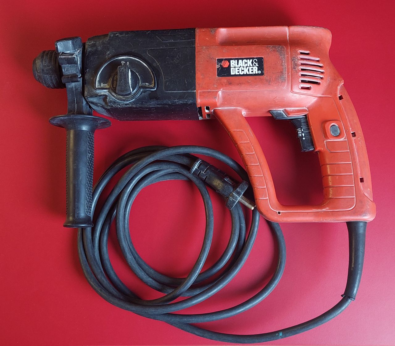 Перфоратор Black&decker KD960 750W