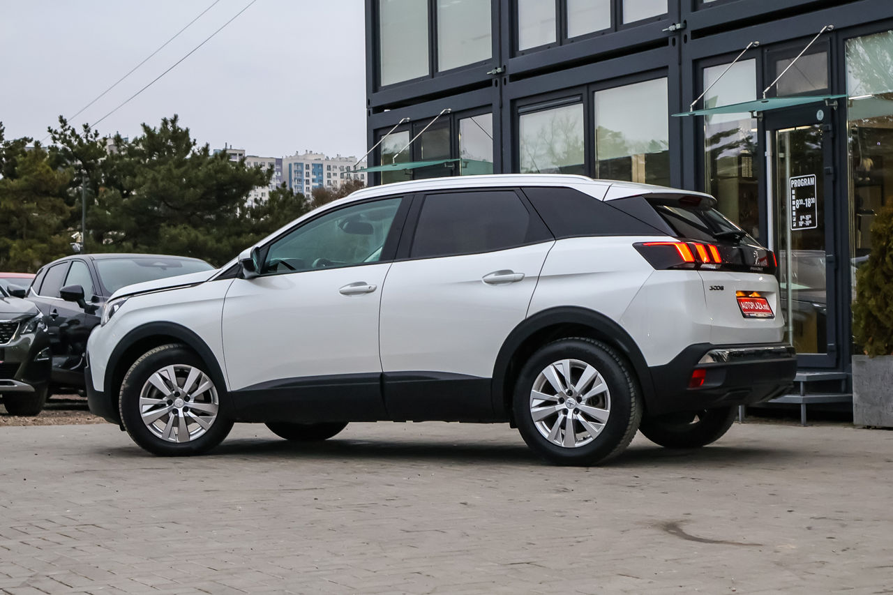 Peugeot 3008 2020 г. с пробегом 113600 км, Дизель, 14790