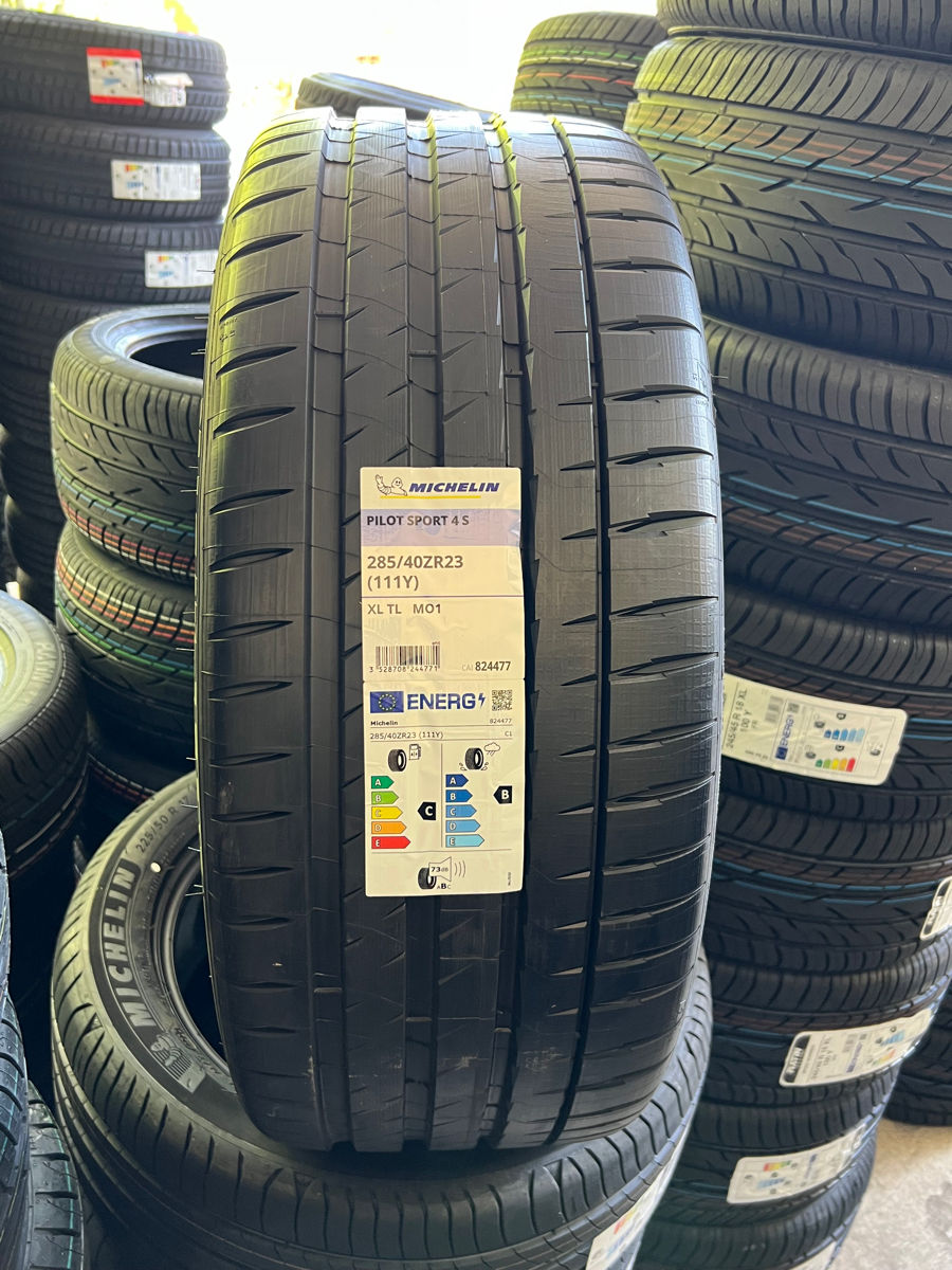 285/40 R23 и 325/35 R23 Michelin Pilot Sport 4s, Mercedes Version ...