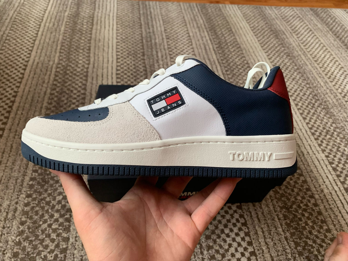 Adidasi Tommy Hilfiger