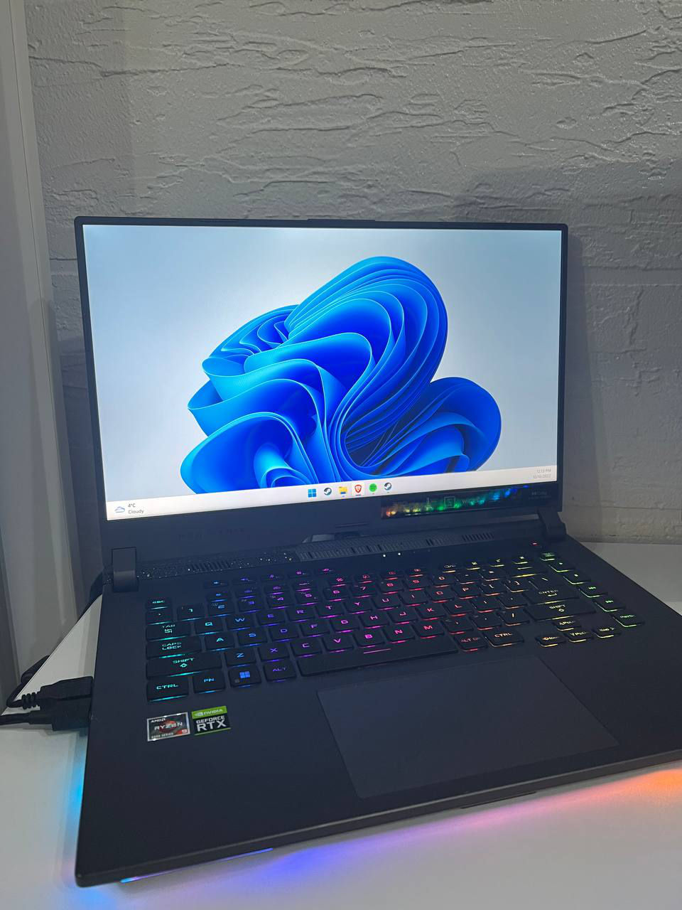 Asus Rog Strix G15 R9 6900HX RTX 3070TI