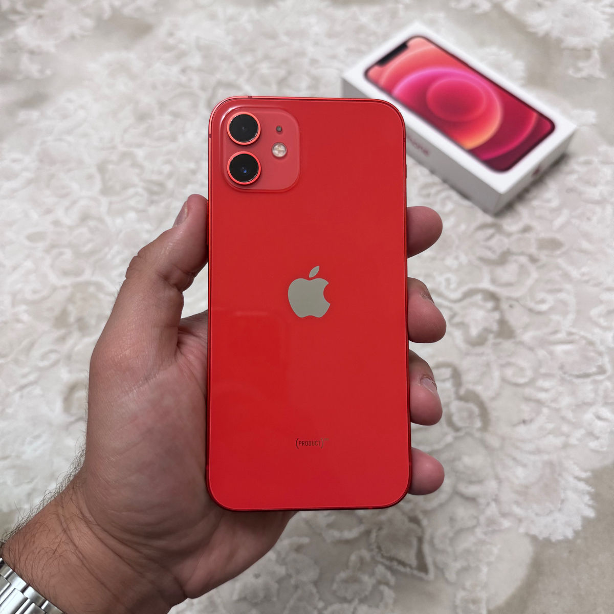 iPhone 12 64GB RED