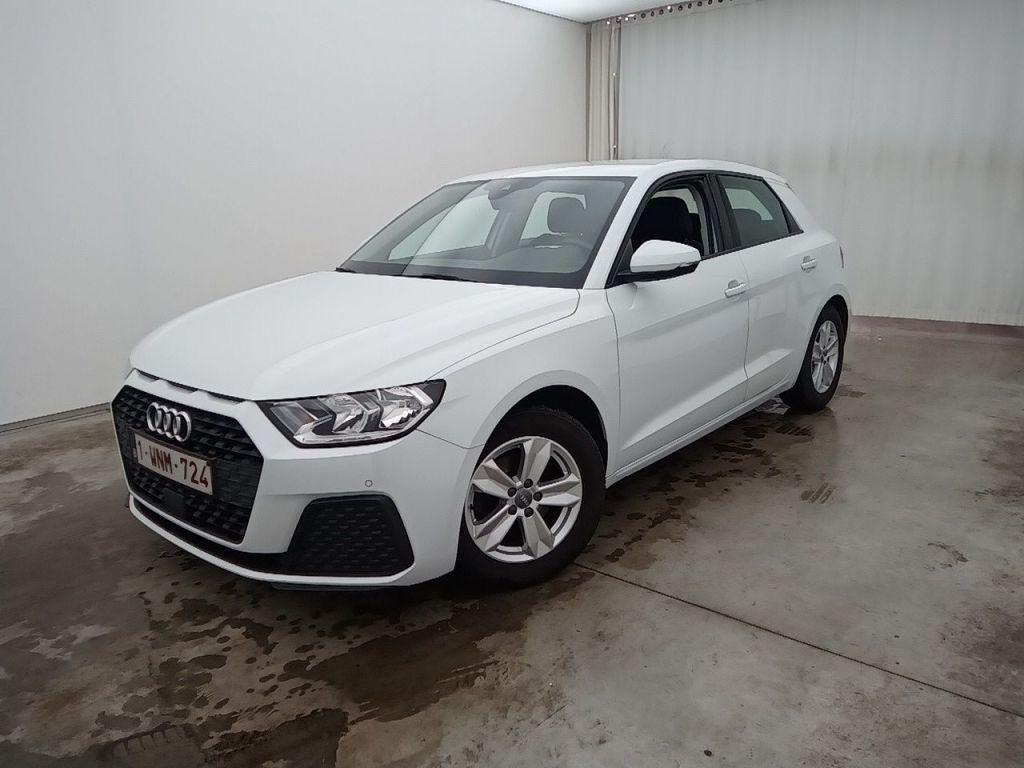 Audi A1 an. 2019 cu rulaj 117779 km, Benzină, 14800