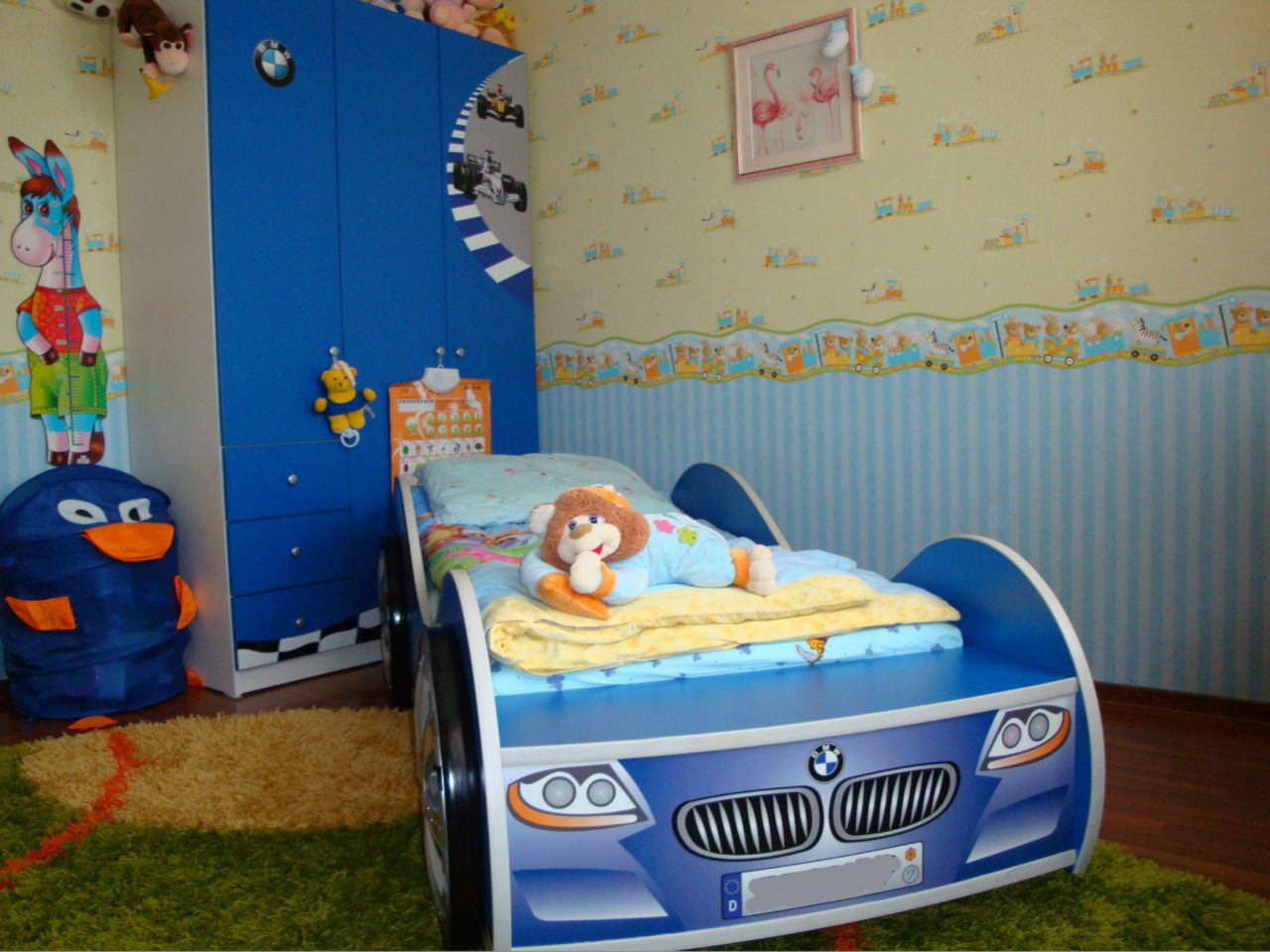 Детская мебель. Шкаф и кровать + ортопедический матрас.