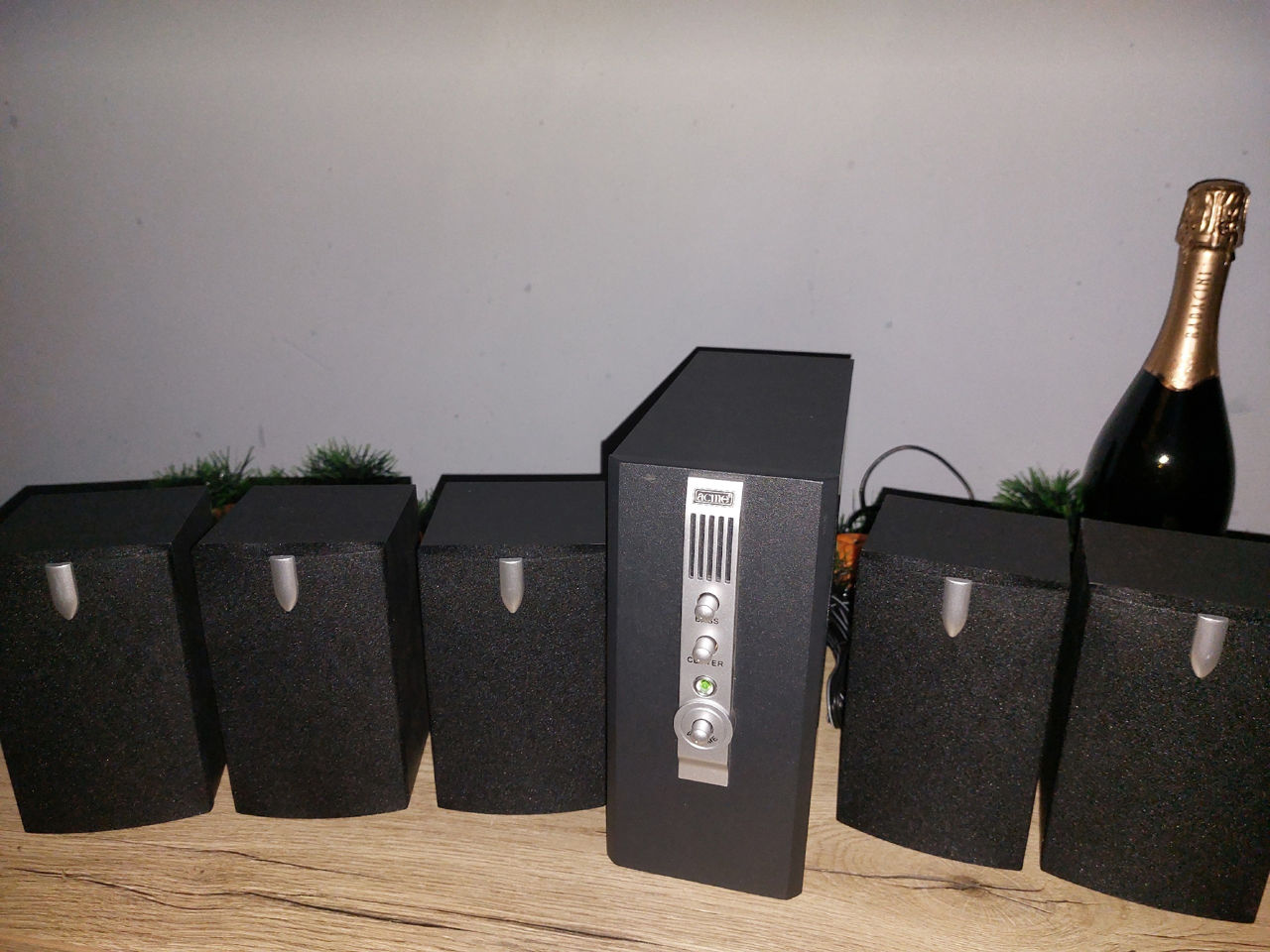 Acme KA-502 5.1 Channel subwoofer Speaker system for Home Theatre