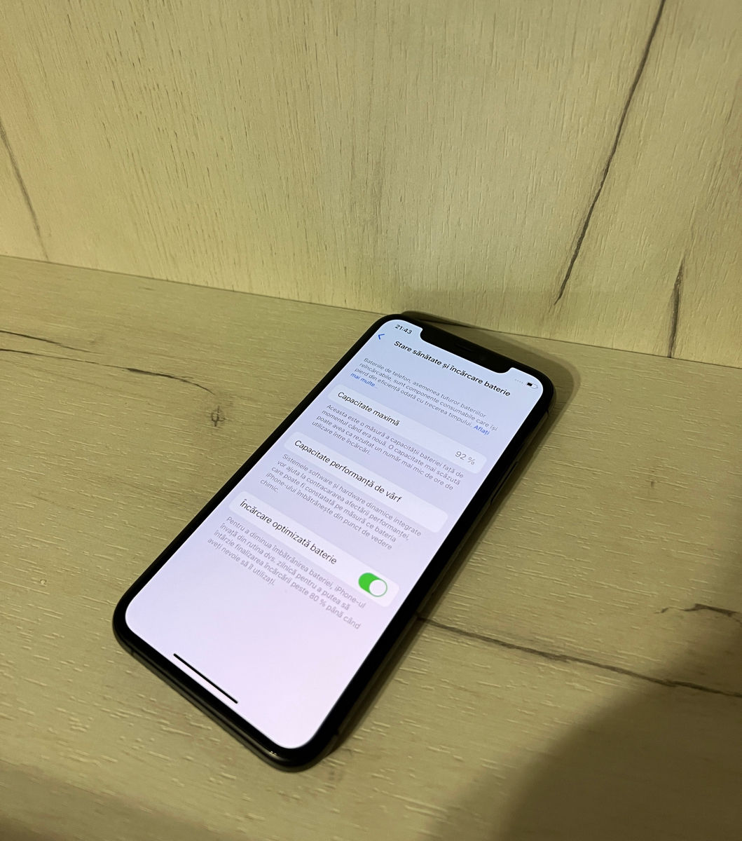 iPhone 11 Pro / 64 GB