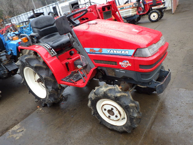 Tractor japonez Yanmar Ke-4 cu freza de sol