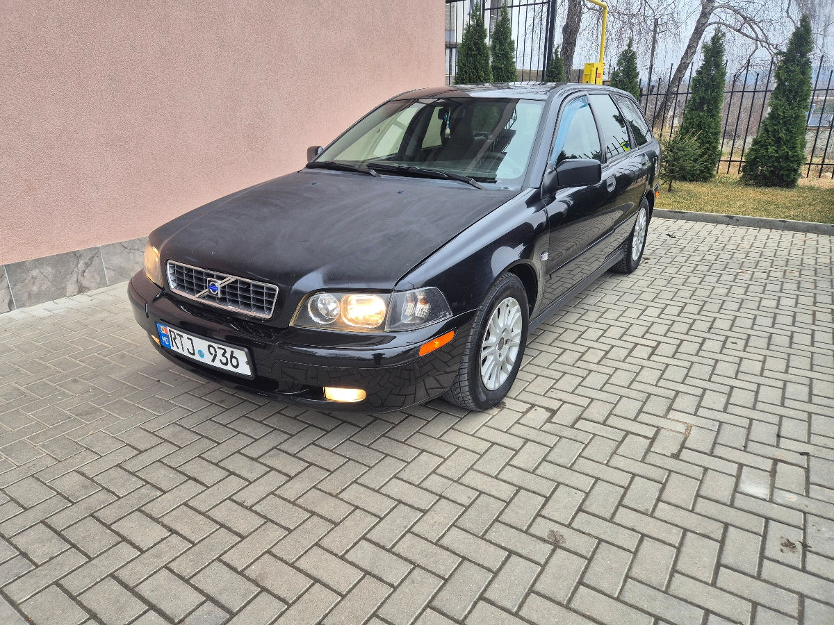 Volvo V40