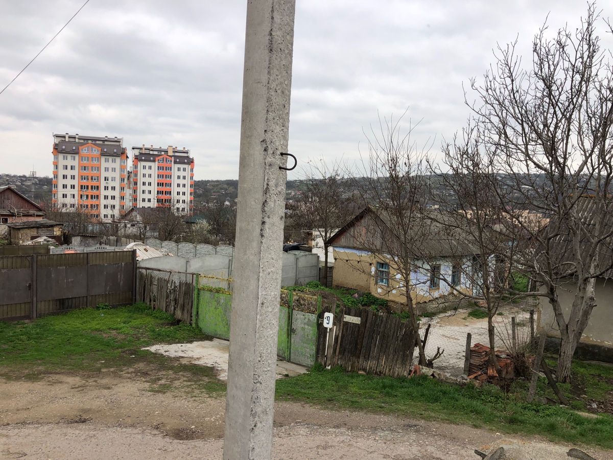 Se vinde teren sub Constructie Sînjera 13.5 Sote