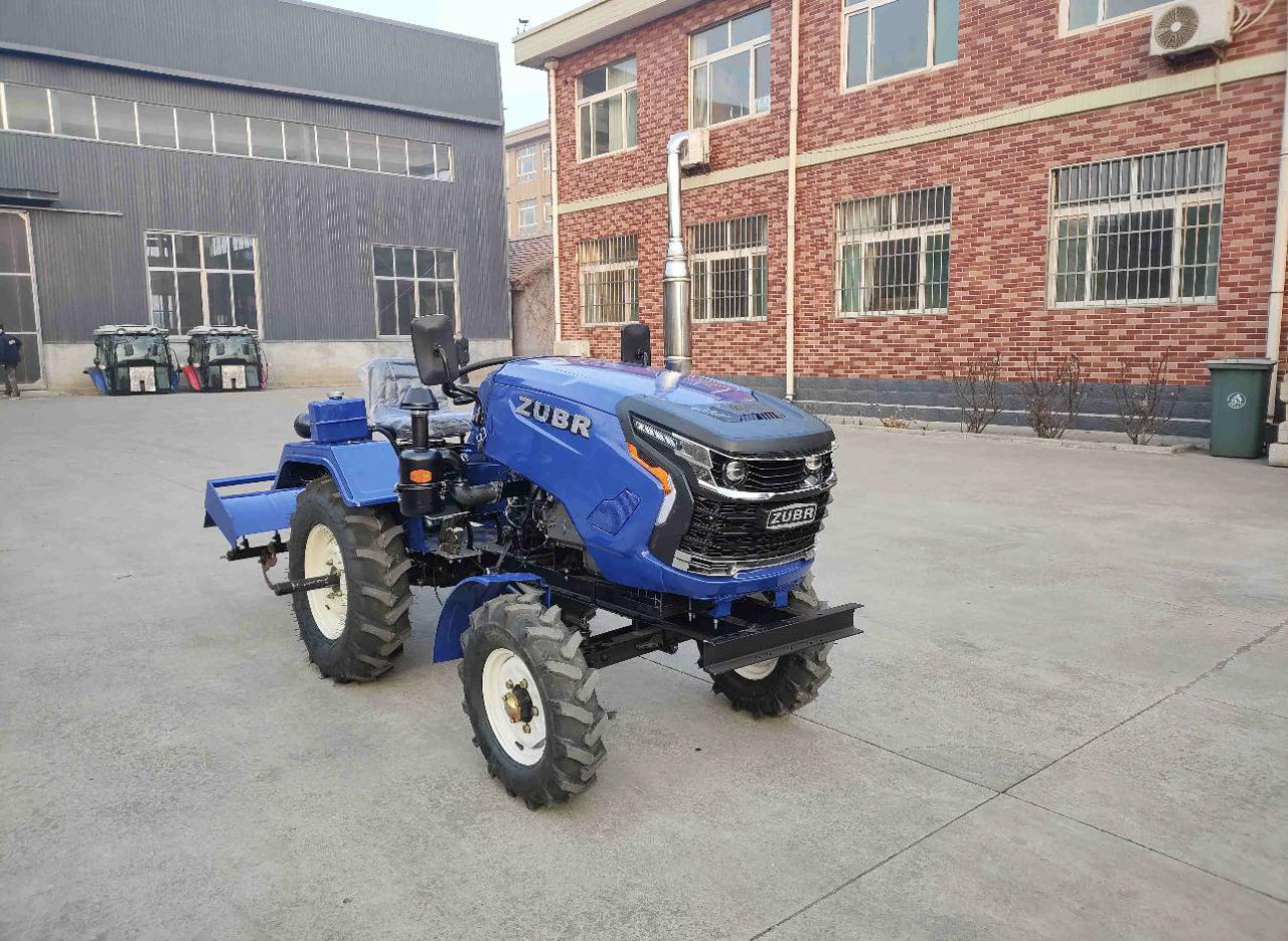 Tractor Zubr