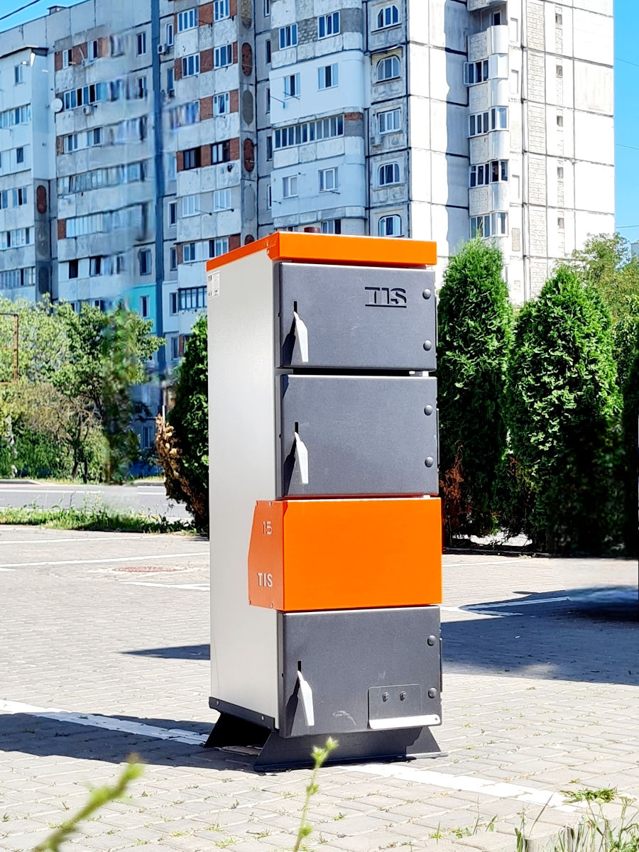 Cazan pe combustibil solid TIS Plus 15 kw