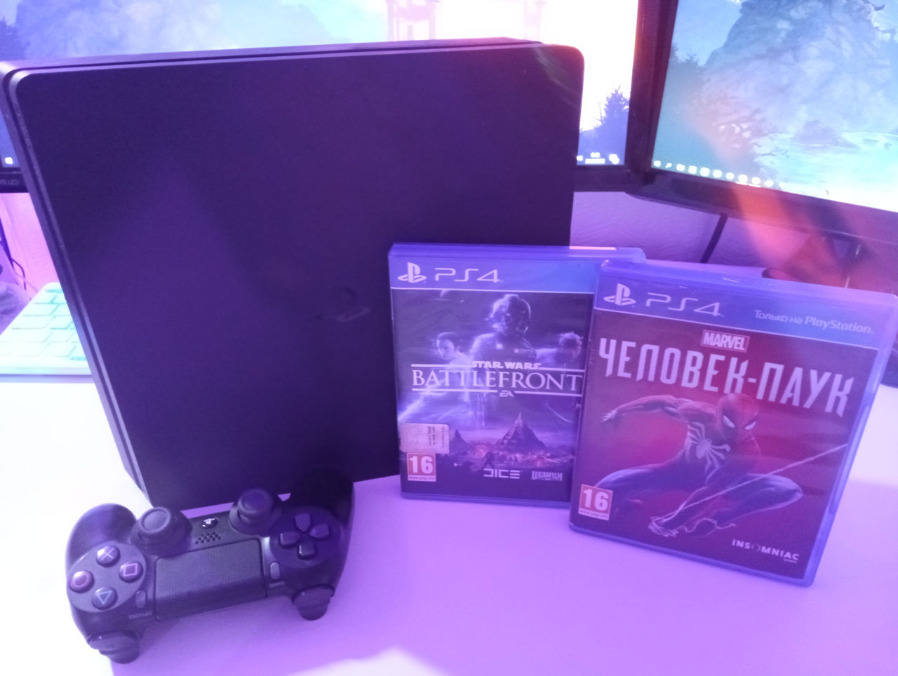 Sony PlayStation 4 Slim 1тб + 2 игры + аккаунт
