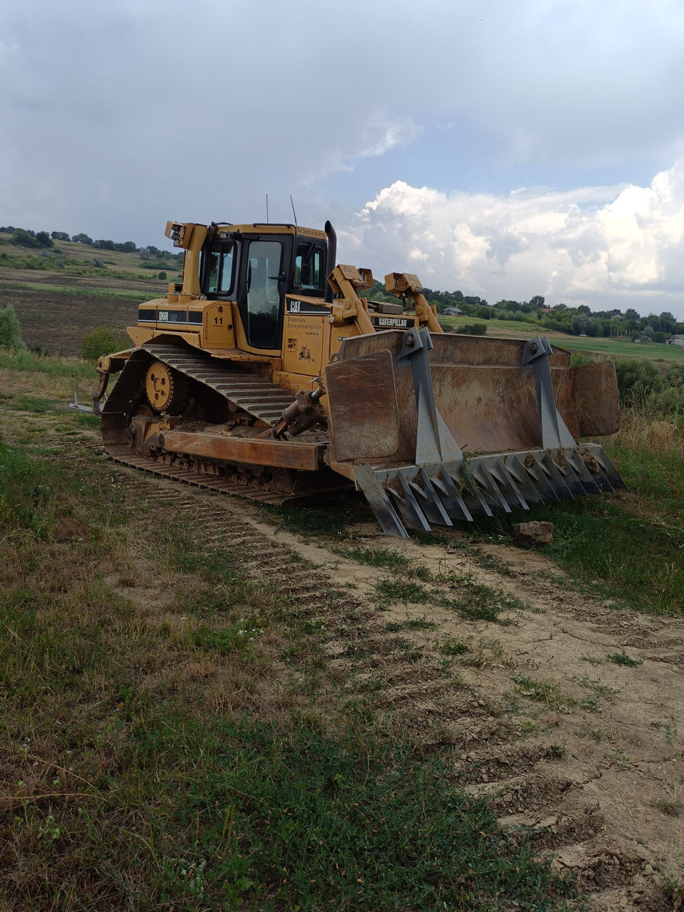 Buldozer Caterpillar d6