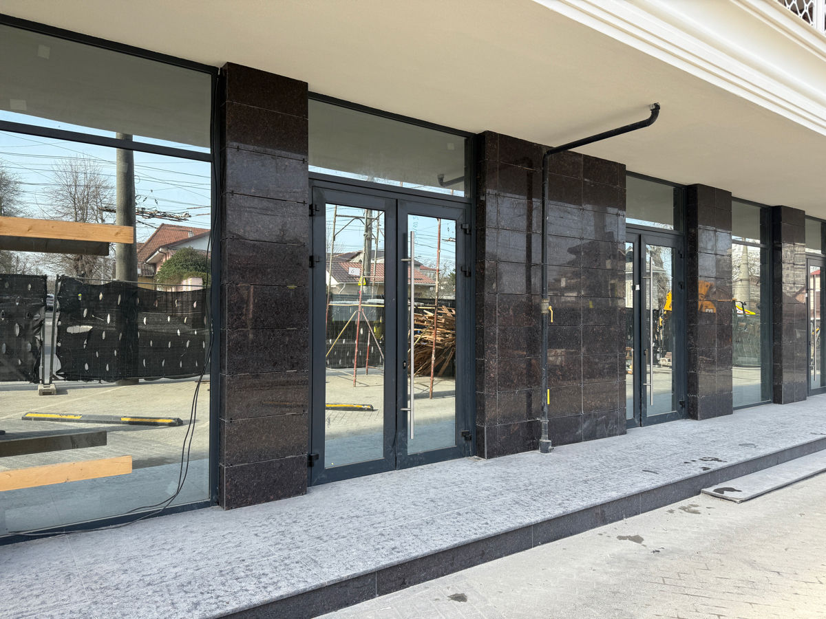 Spațiu comercial de închiriat – Prima linie stradală, str. Constantin ...