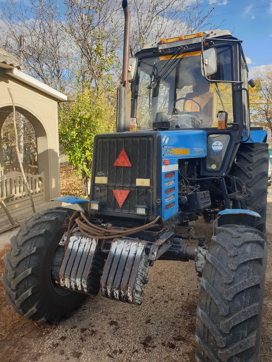 MTZ 1025