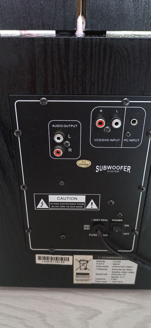 Sistem audio 2.1 20W+2*10W.