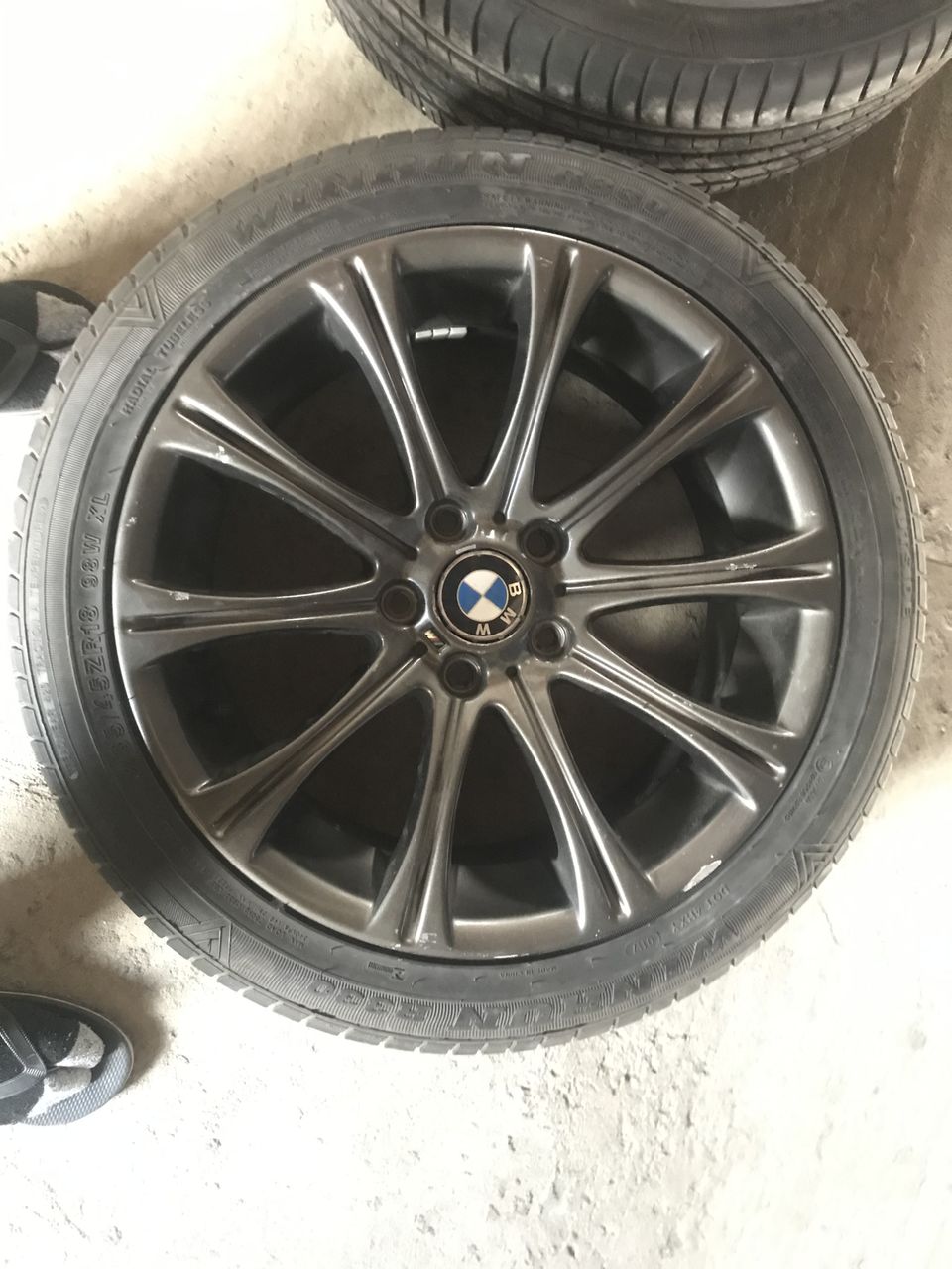 Discuri R18 pentru BMW