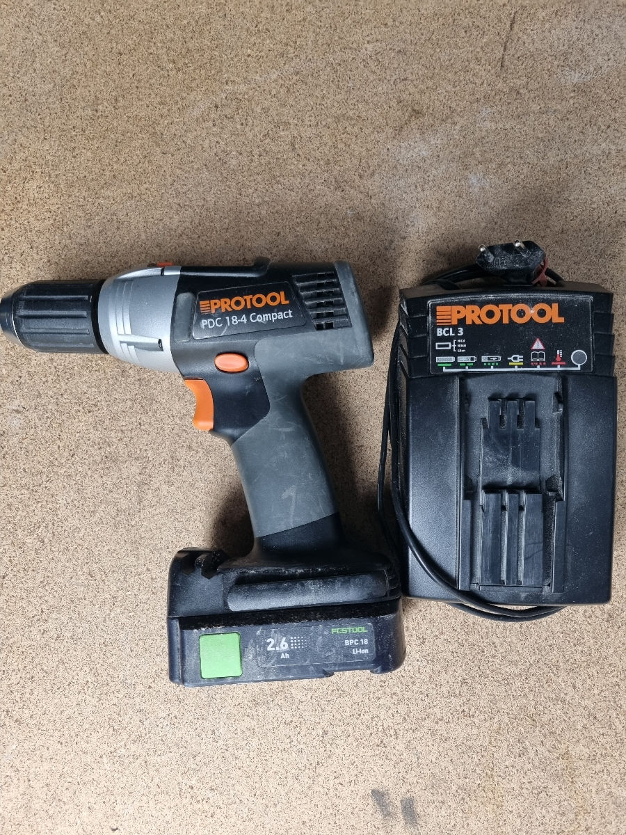 Дрель - шуруповерт Hilti