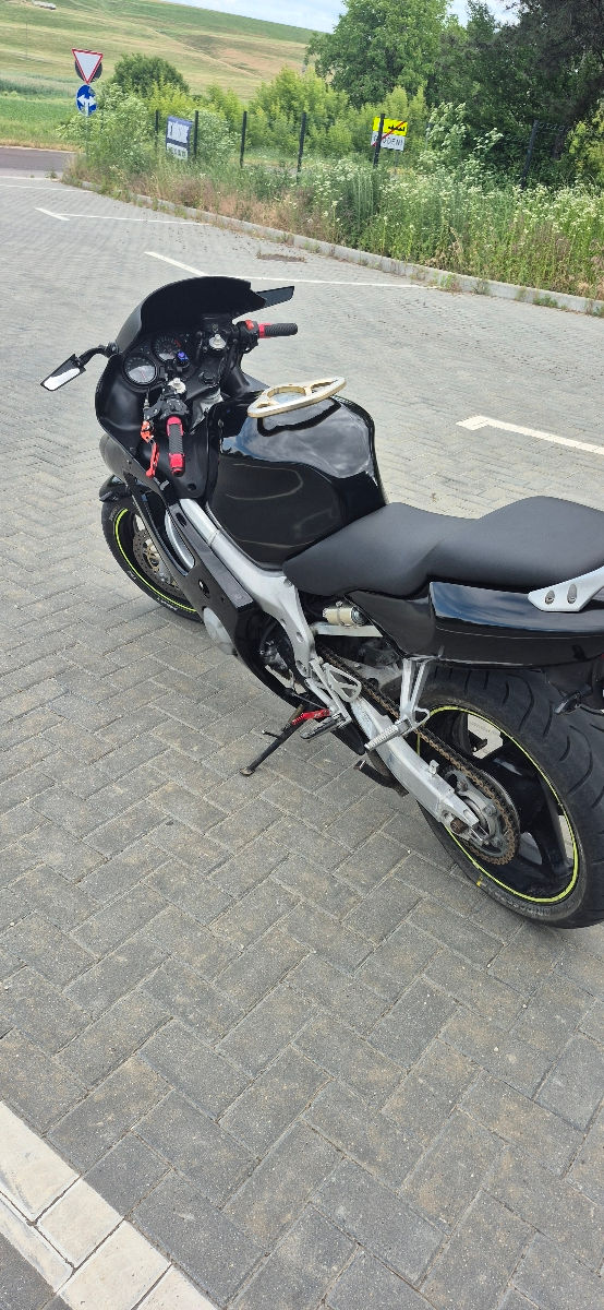 Honda CBR 600 an. 2000 cu rulaj 12345 km, 2195