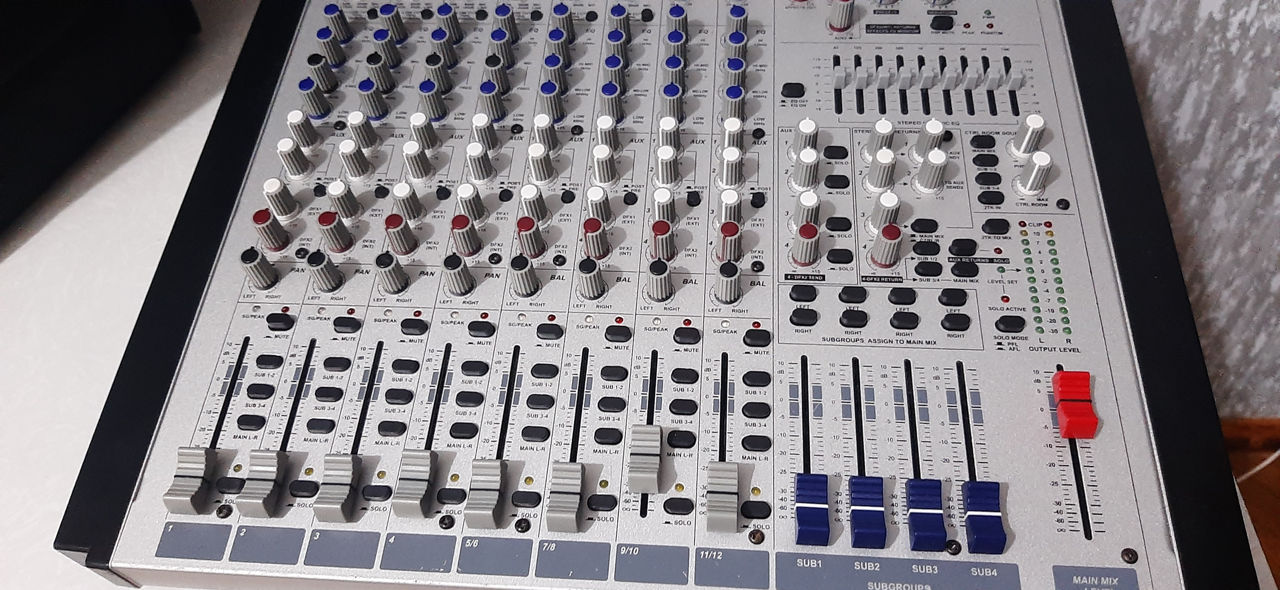 Mixer Alto L12