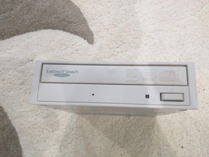DVD RW Drive