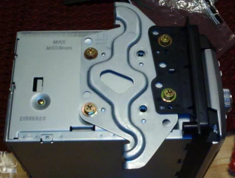 Toyota part no. 86221-52050 panel, radio receiver