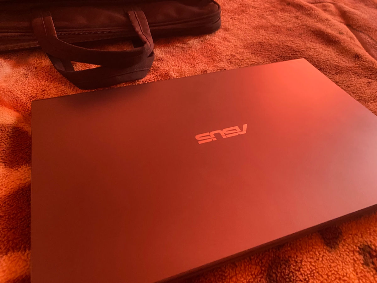 ASUS X515m