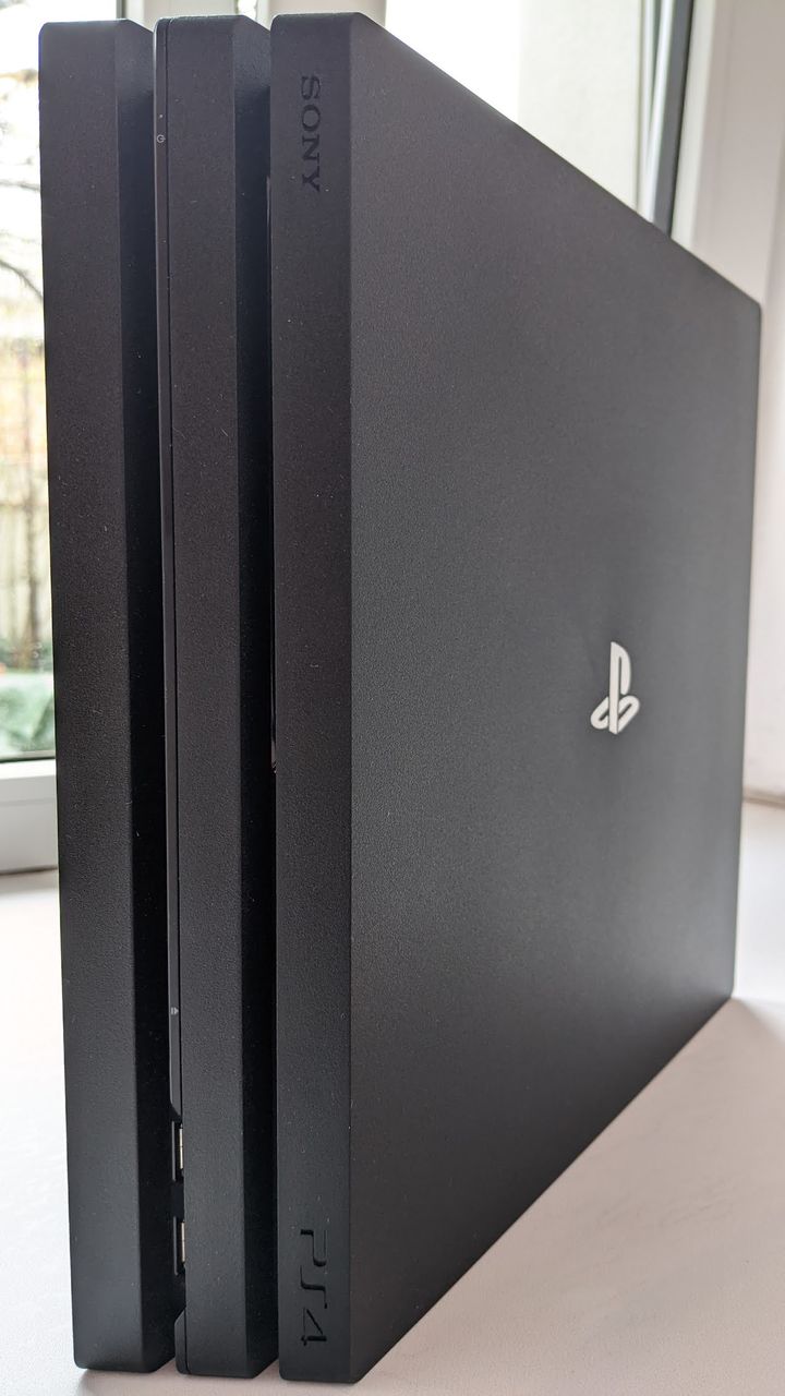 Sony Playstation 4 Pro + 35 игр