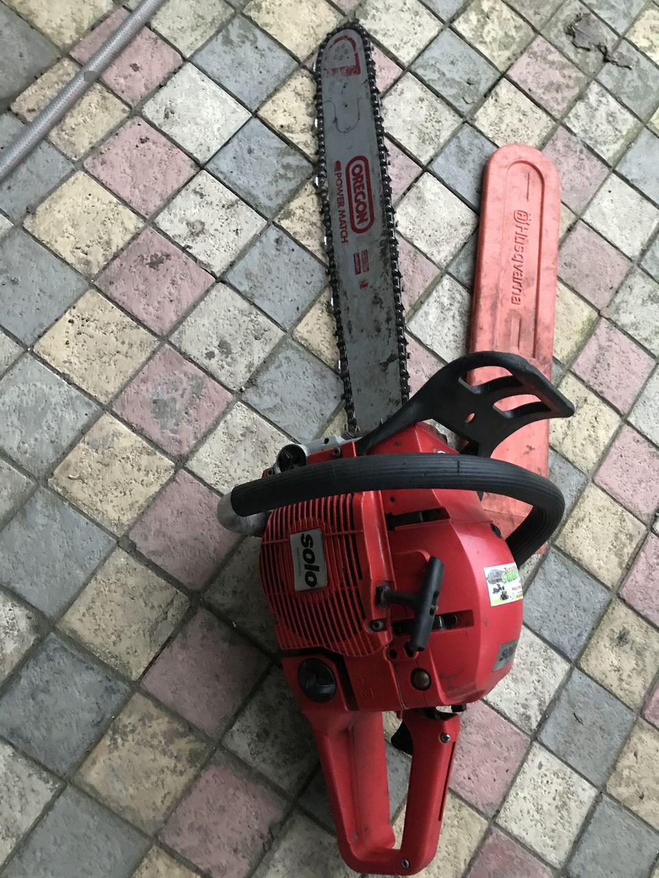 Benzopila 135€