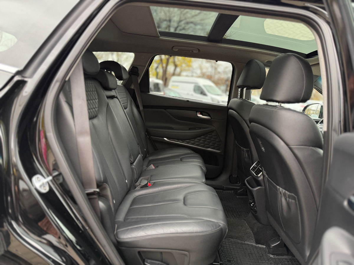 Hyundai Santa FE an. 2019 cu rulaj 148700 km, Diesel, 23999