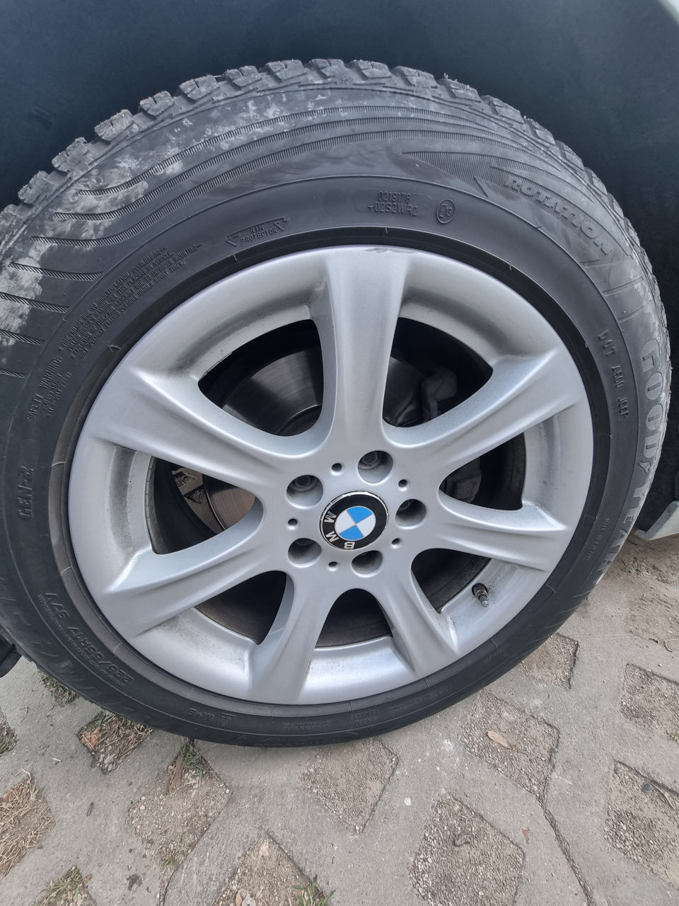 4 jante + anvelope de iarna Goodyear 225/55/R17 - 370 euro