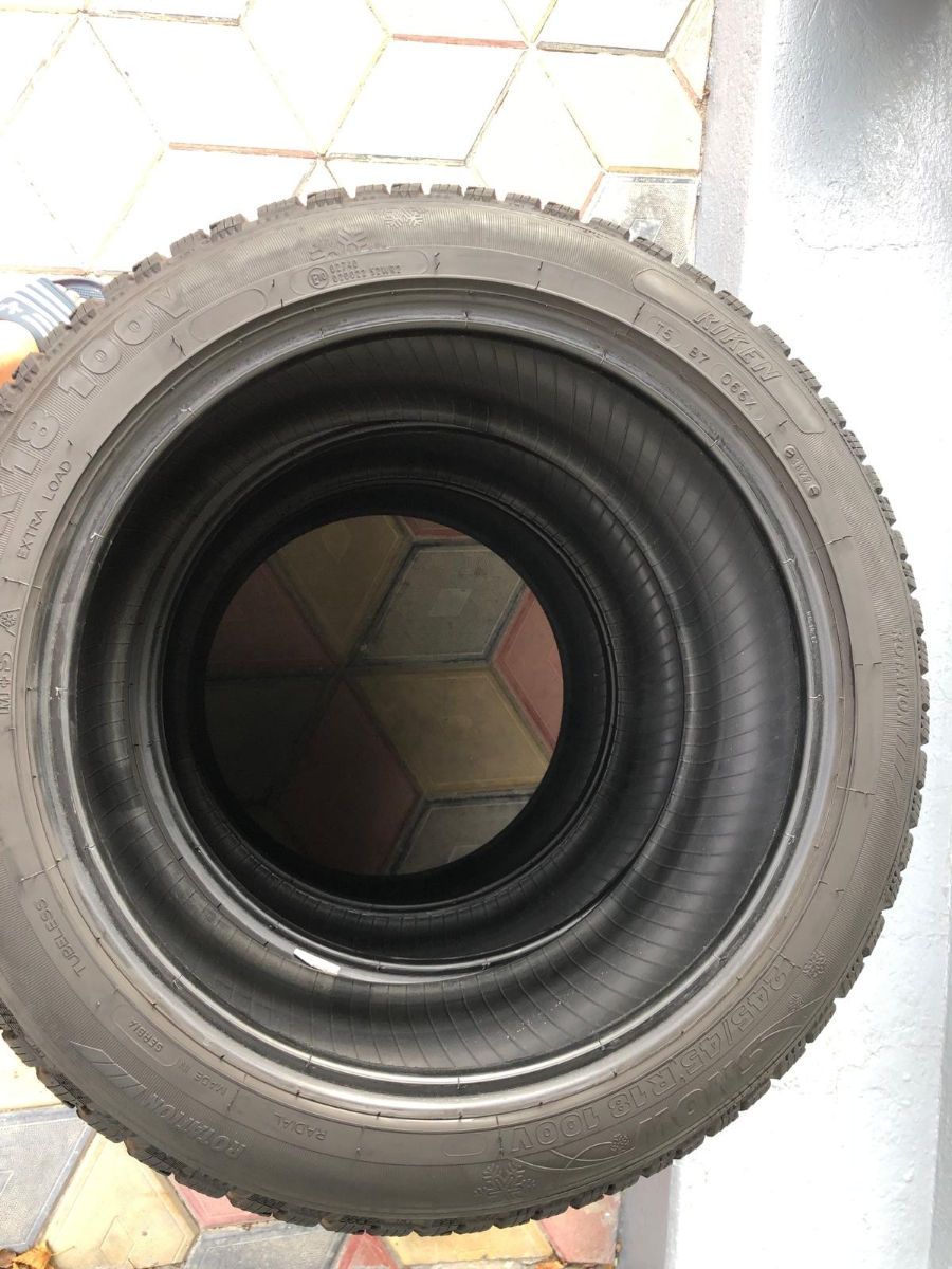 Anvelope de iarna 245/45 R18