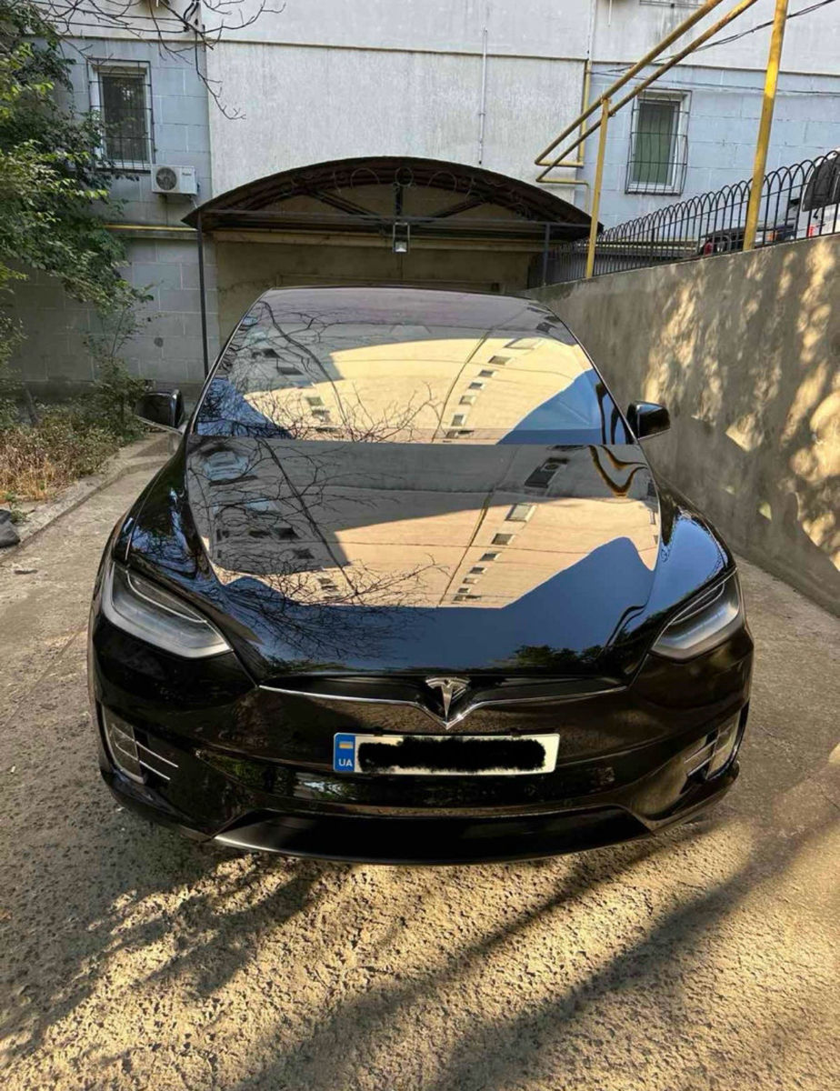 Tesla Model X 2020 г. с пробегом 45000 км, Электричество, 39000
