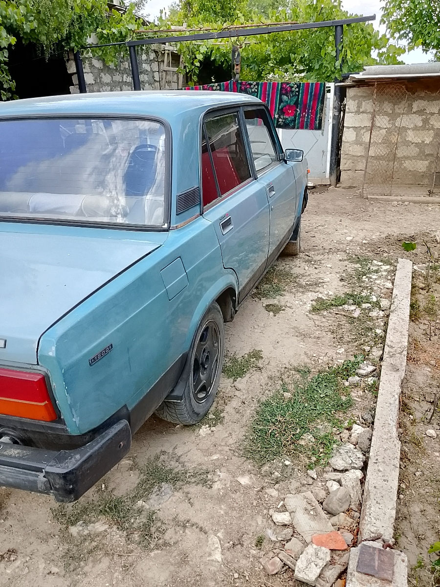 Lada / ВАЗ 2107 2002 г. с пробегом 69000 км, Бензин, 1000