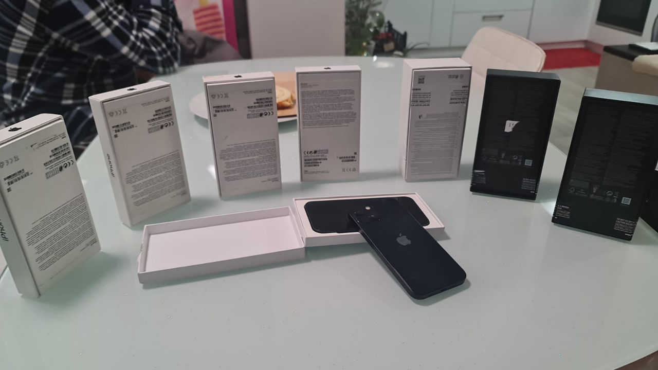 Iphone si Samsung la pret accesibil