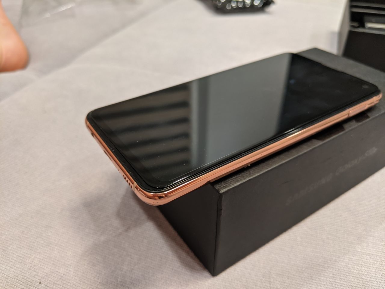 Samsung Galaxy S10E SM-G970U1 128GB Flamingo Pink