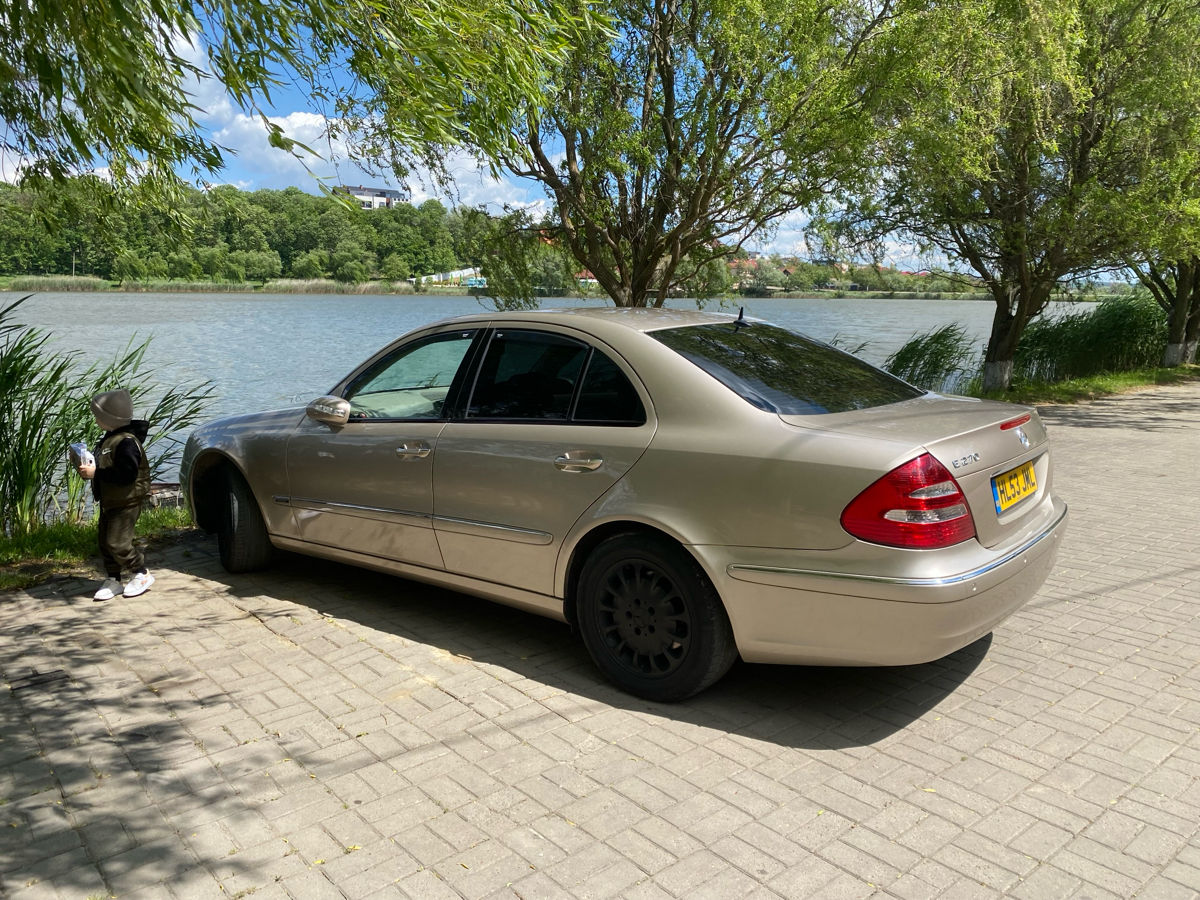 Mercedes E-Class 2004 г. с пробегом 140000 км, Дизель, 3800