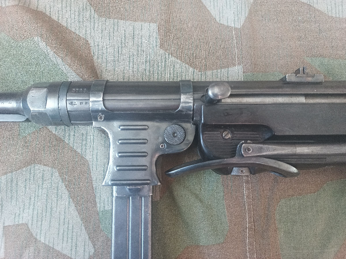 MP 40.