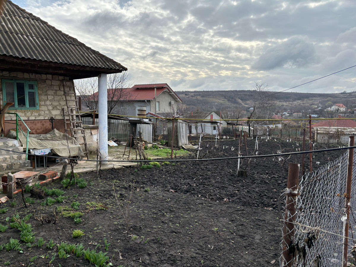 Casa de locuit cu lot de teren 5 ari