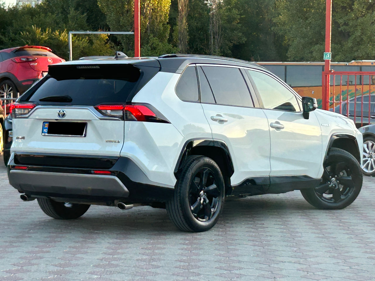 Toyota Rav 4 2021 г. с пробегом 93110 км, Гибрид, 30499