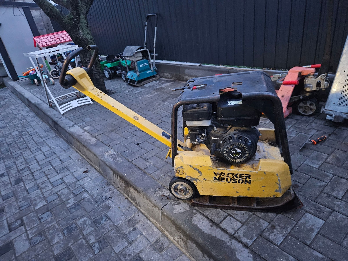 Wacker Neuson, placa compactoare
