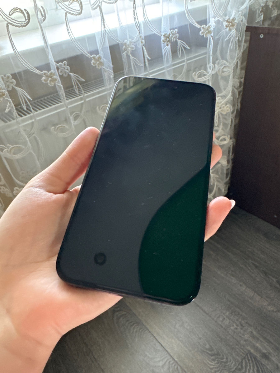 Se vinde iPhone 14 Pro Max 256gb