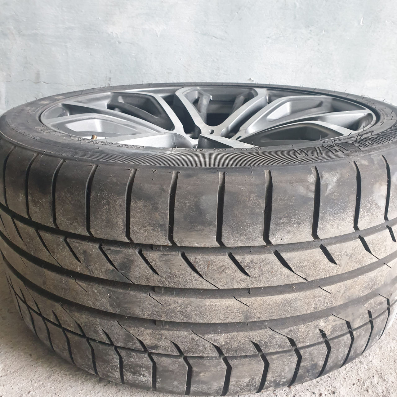 Jante și anvelope 3 buc pentru bmw X5 mărime 315/35 R20 pret 300€Și 1 ...