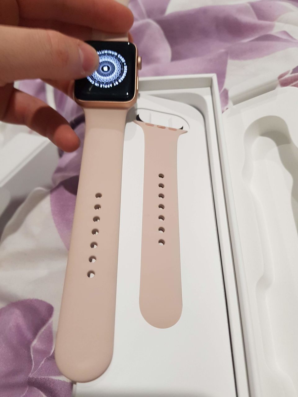 Apple 42mm Watch Series 3 Smartwatch - Pink