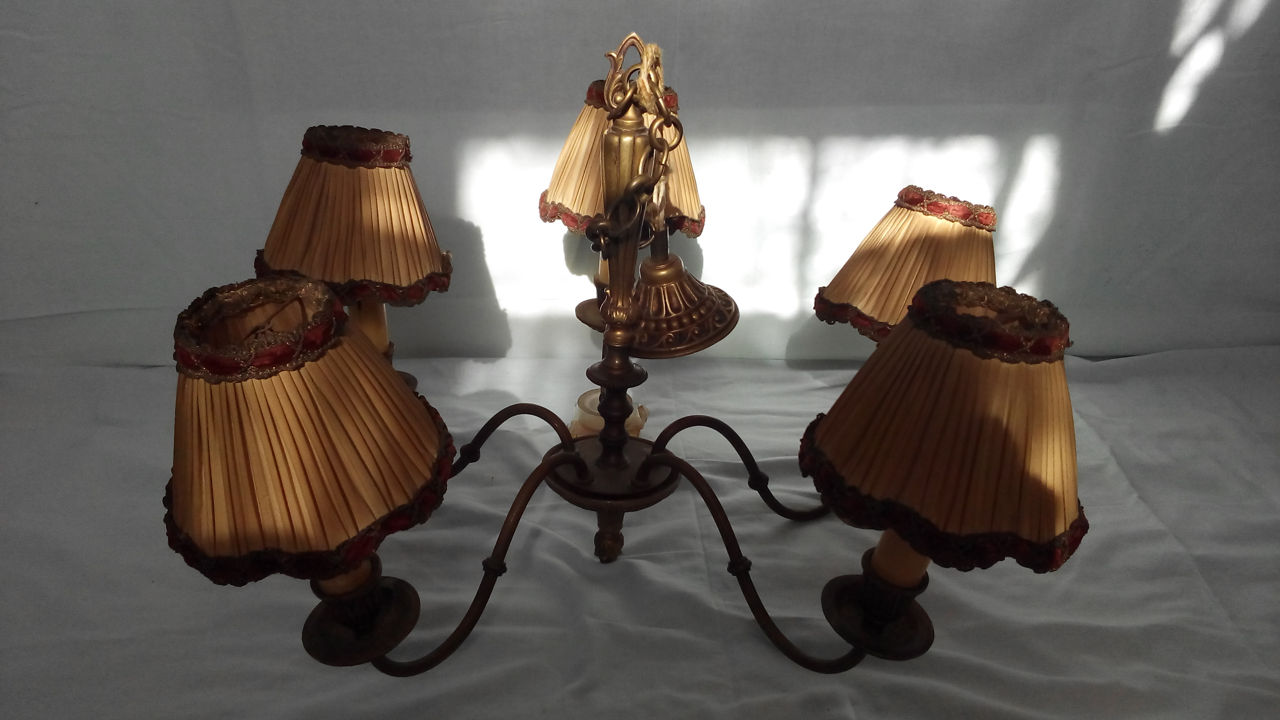 Освещение и комплектующие: Продам