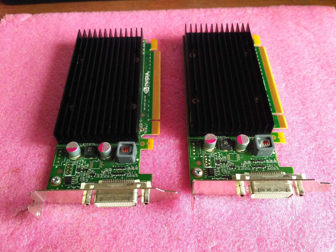 Nvidia NVS 300, Radeon HD 5450