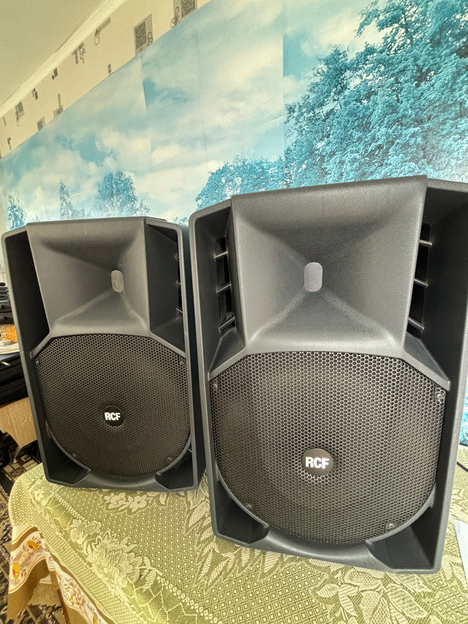 RCF 715 MKII (1.000€ Perechia)