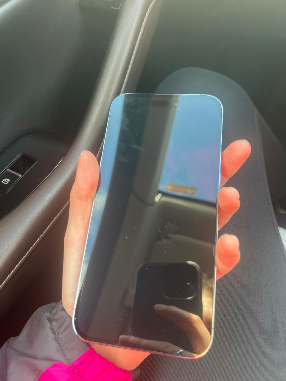 Vind iPhone 14 pro MAX purple