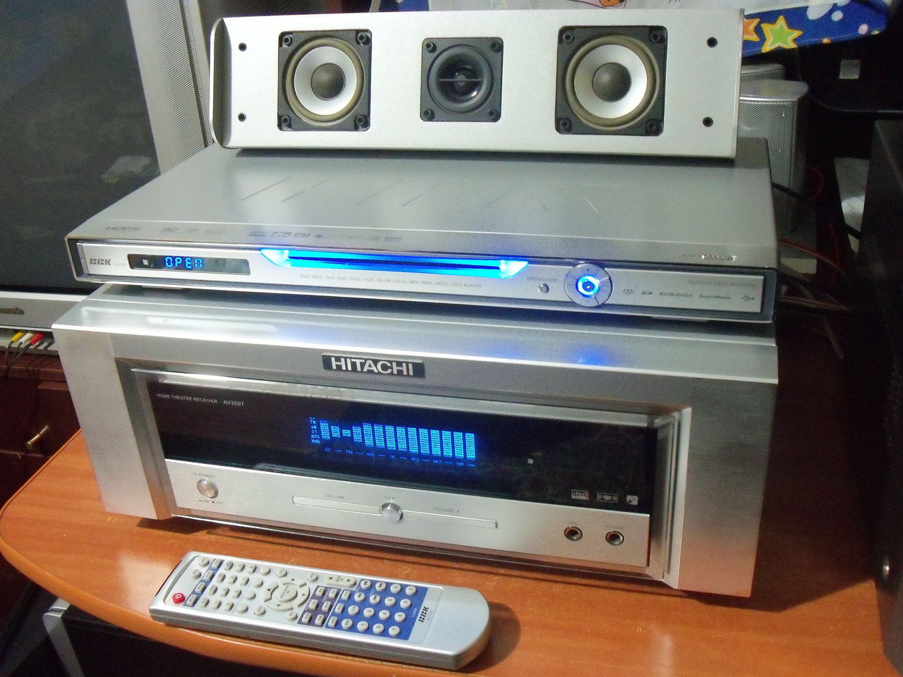 AV-ресивер BBK AV250T -5.1. Крутой дизайн-крутой звук. Продаю или меняю на колонки.